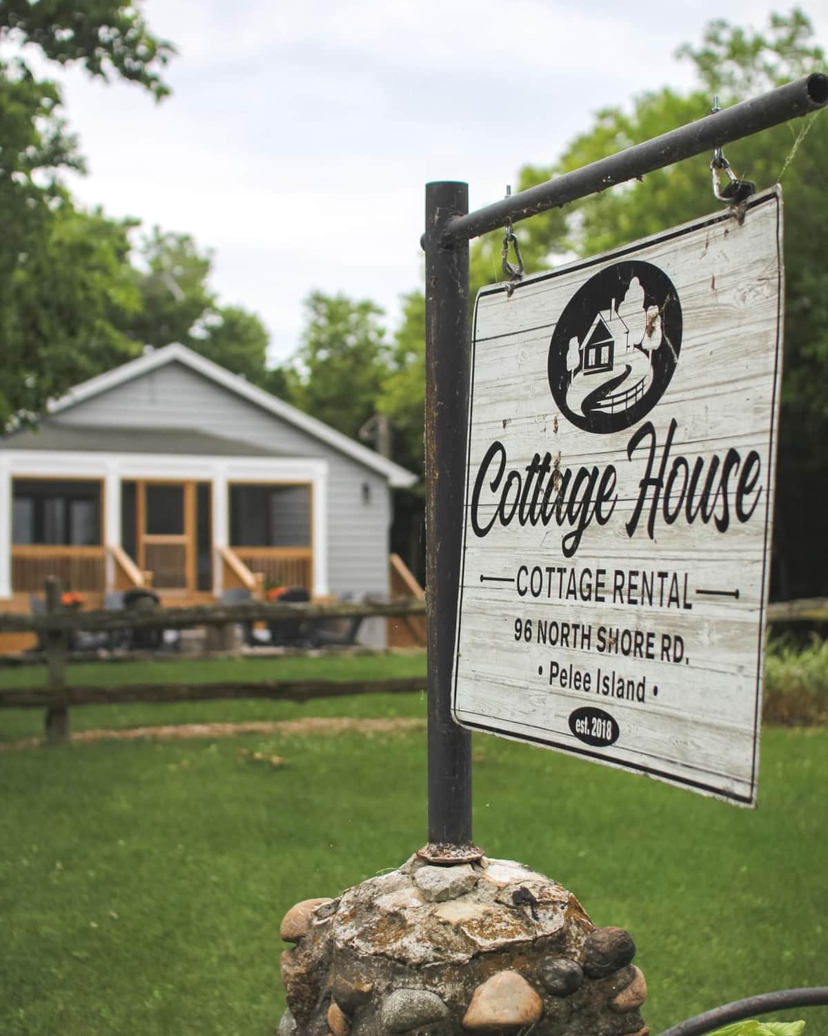 Home [peleecottagerentals.ca]