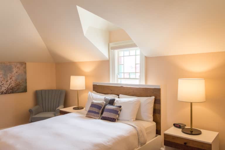 Home [www.russelltowninn.com]