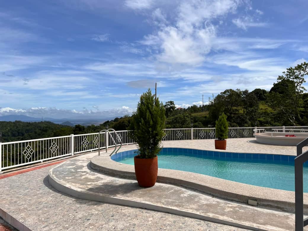 Samantha de Taal - Vacation Home in Lemery