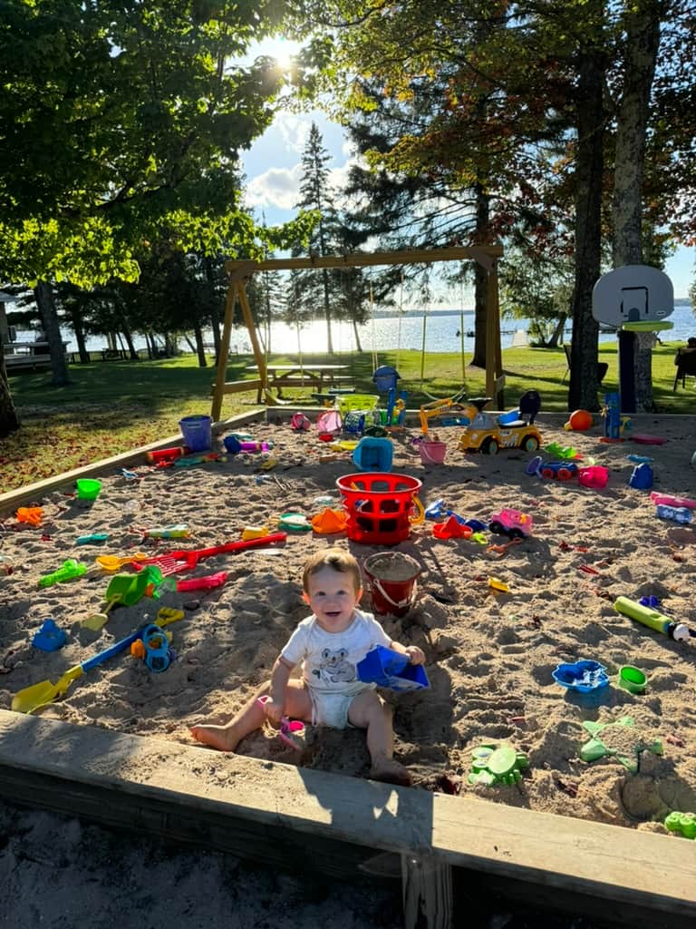 Home [sandandstarsresort.com]