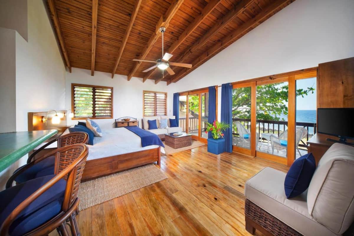 Barbaretta Suite - 2nd Floor King - Room in West End