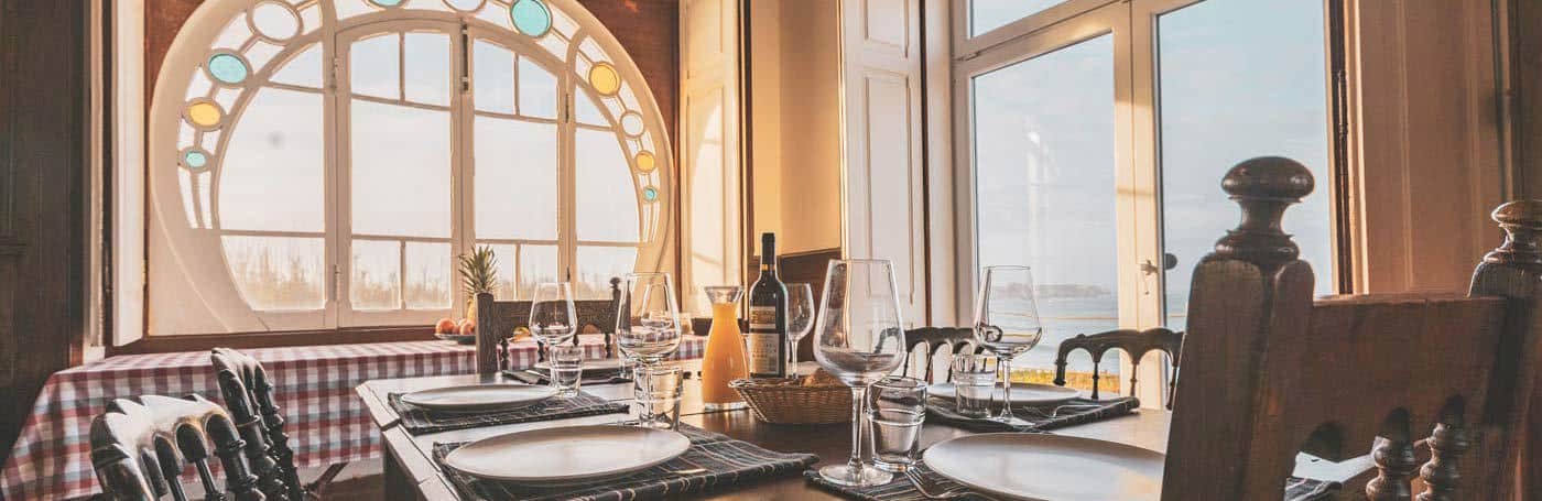 Home [www.surfcastle.com]