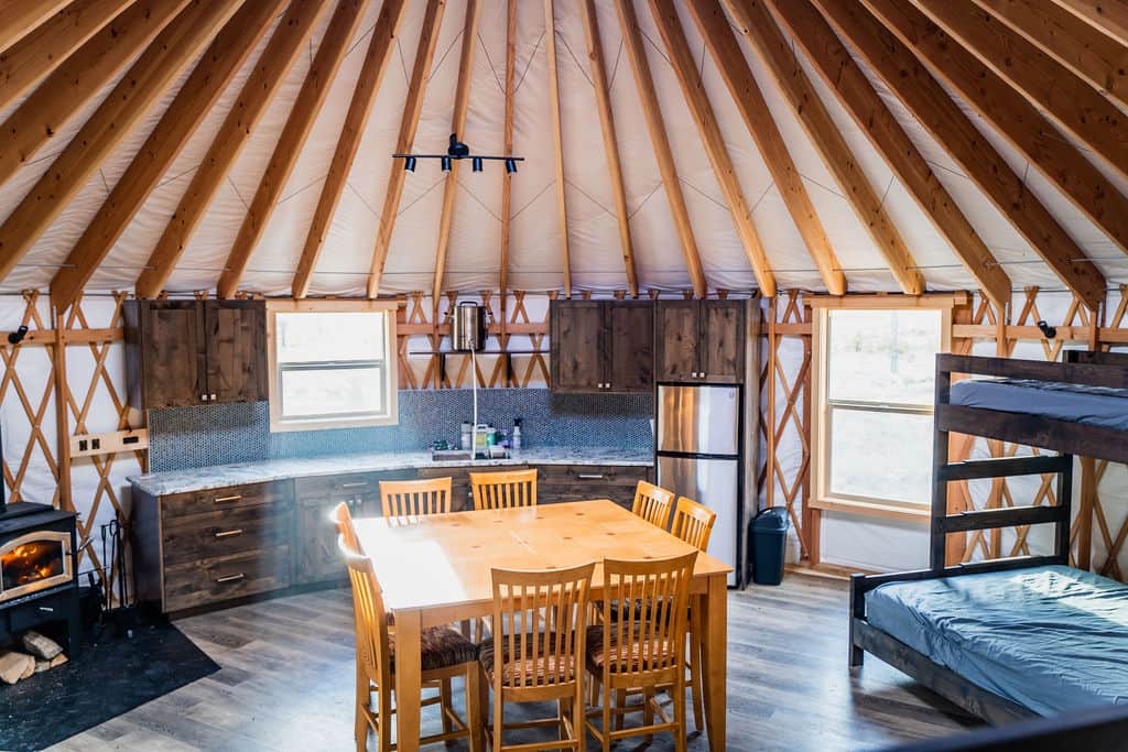 Red Yurt - Cabin in Boise County