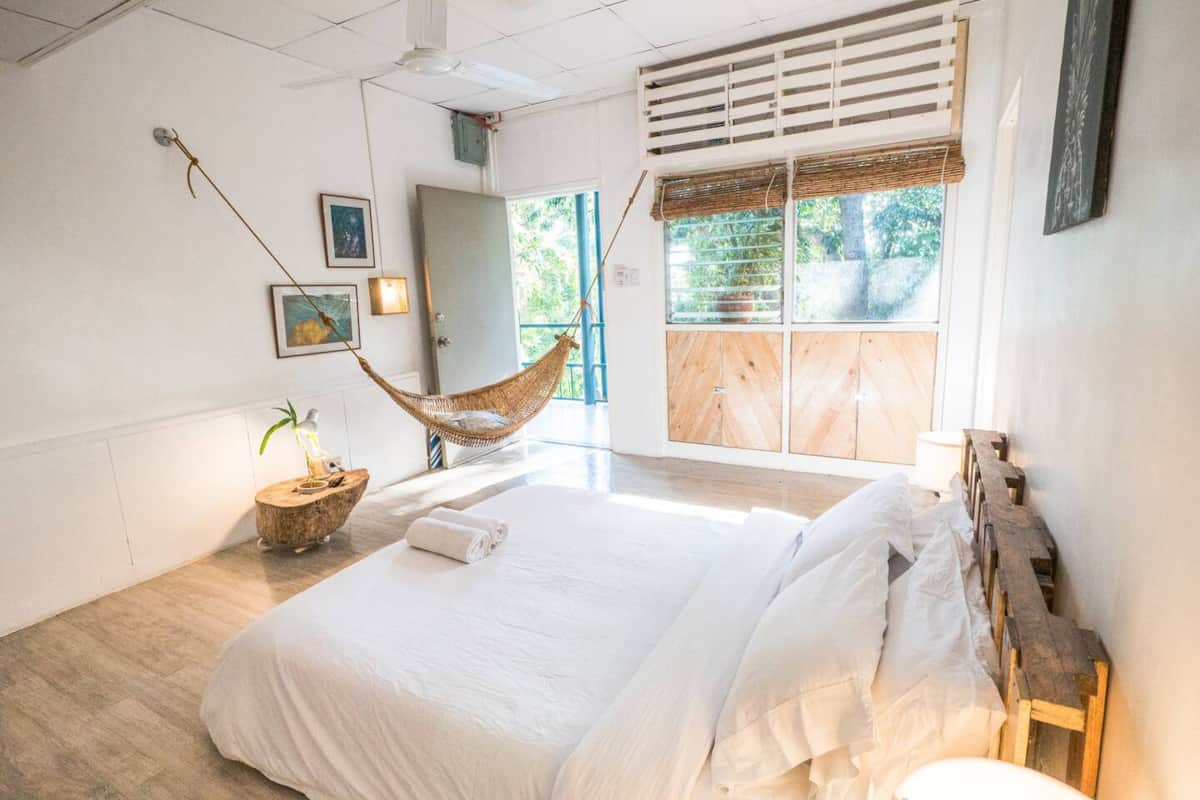 Forest Nest + Ocean Nest: AC, View, Monkeys, Birding! - Apartment in ...