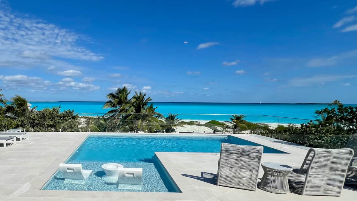 Beyond Blue Exuma - Vacation Home in Moss Town