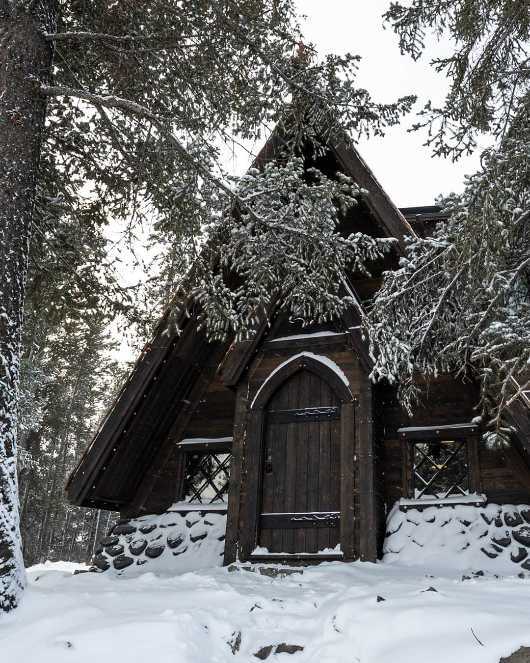 Huntsman's Hut at Crowsnest Pass - Cabin in Crowsnest Pass