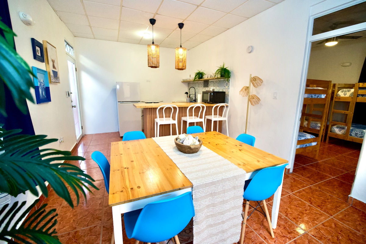 5.9 Casita Violeta • Balcony • Terrace • Urban - Mayagüez