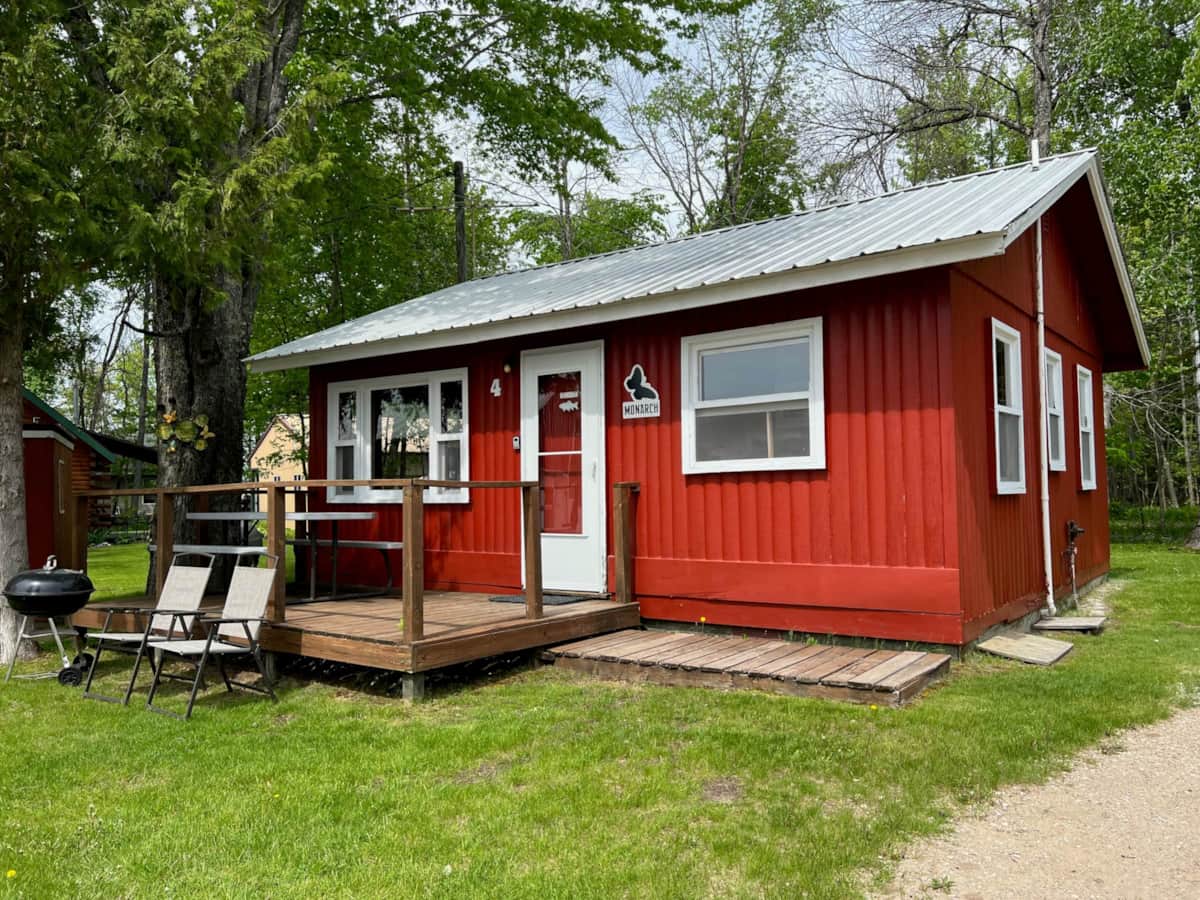 Monarch Cabin at Trails End Resort - Cabin in Germfask