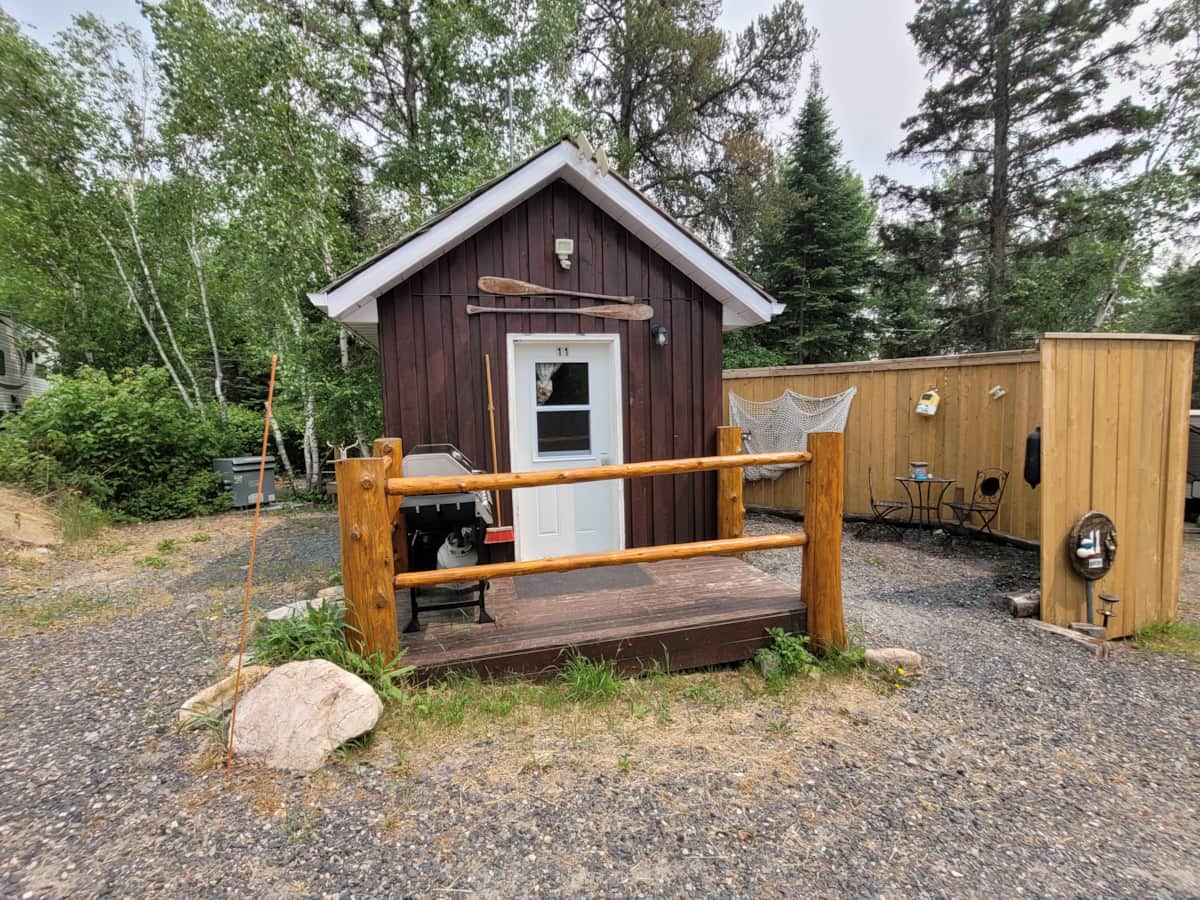 Site 11 Fisher Glamping Bunkie on Small Urban Farm - Cabin in Kenora