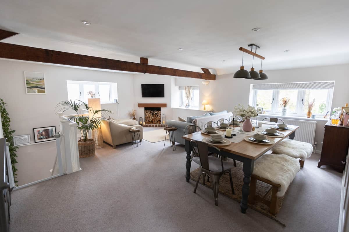 Overview Charming Cotswolds Barn Conversion - Vacation Home in Chipping ...