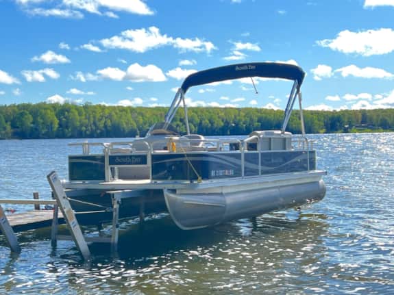 Trails End Resort - Curtis, Michigan on the Big Manistique Lake