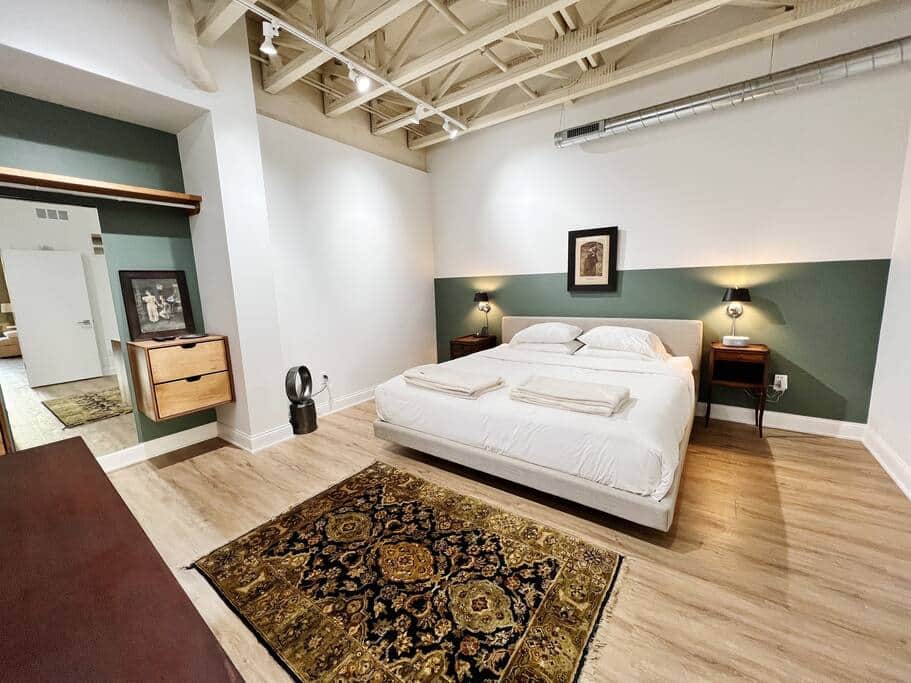 The Quarters | Suite 1 - Apartment in Grafton