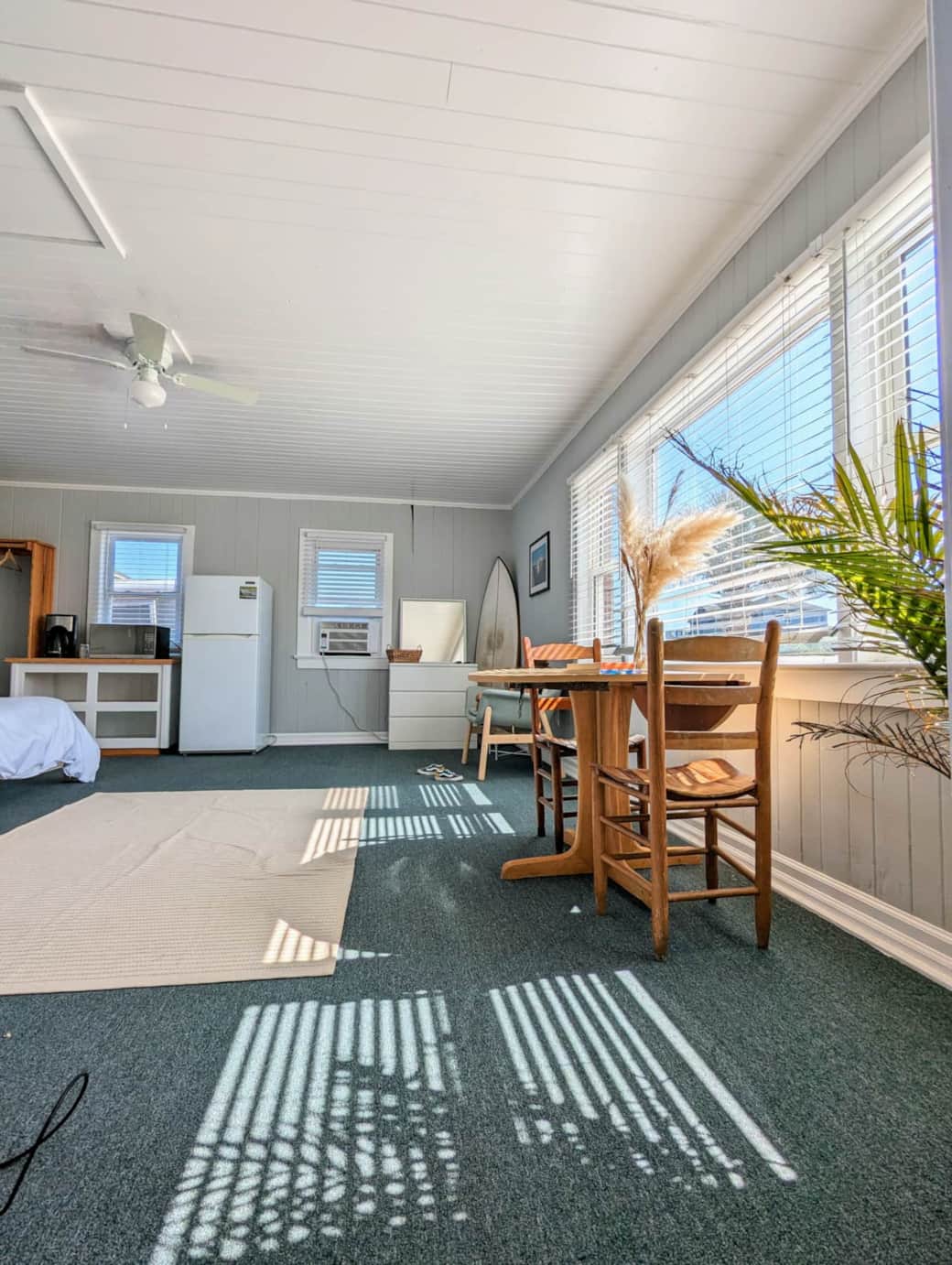 Large Hotel Room: 2 Double Beds, Steps to Beach! - Hotel in Buxton