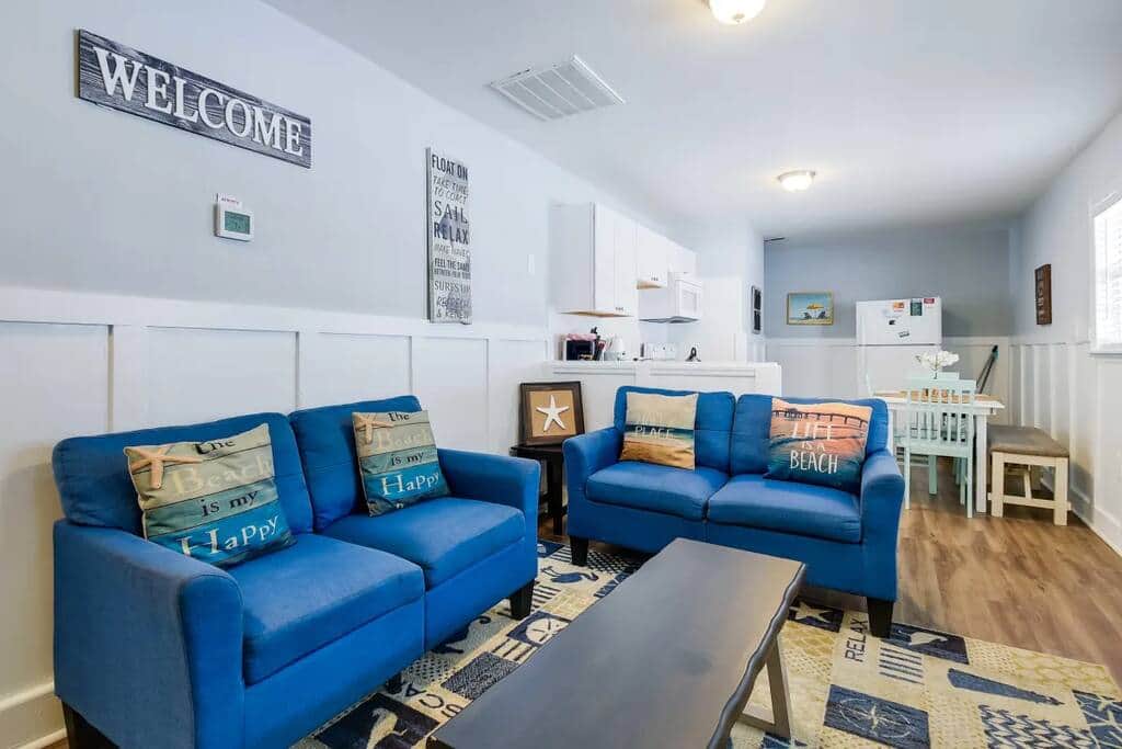 Bailey's Beach Cottage Unit 2 - Vacation Home in Atlantic Beach