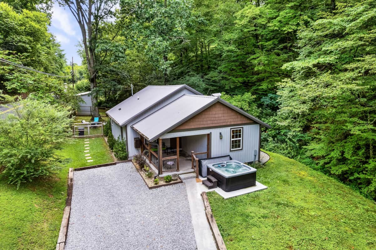 Home [coffeecottagetn.com]