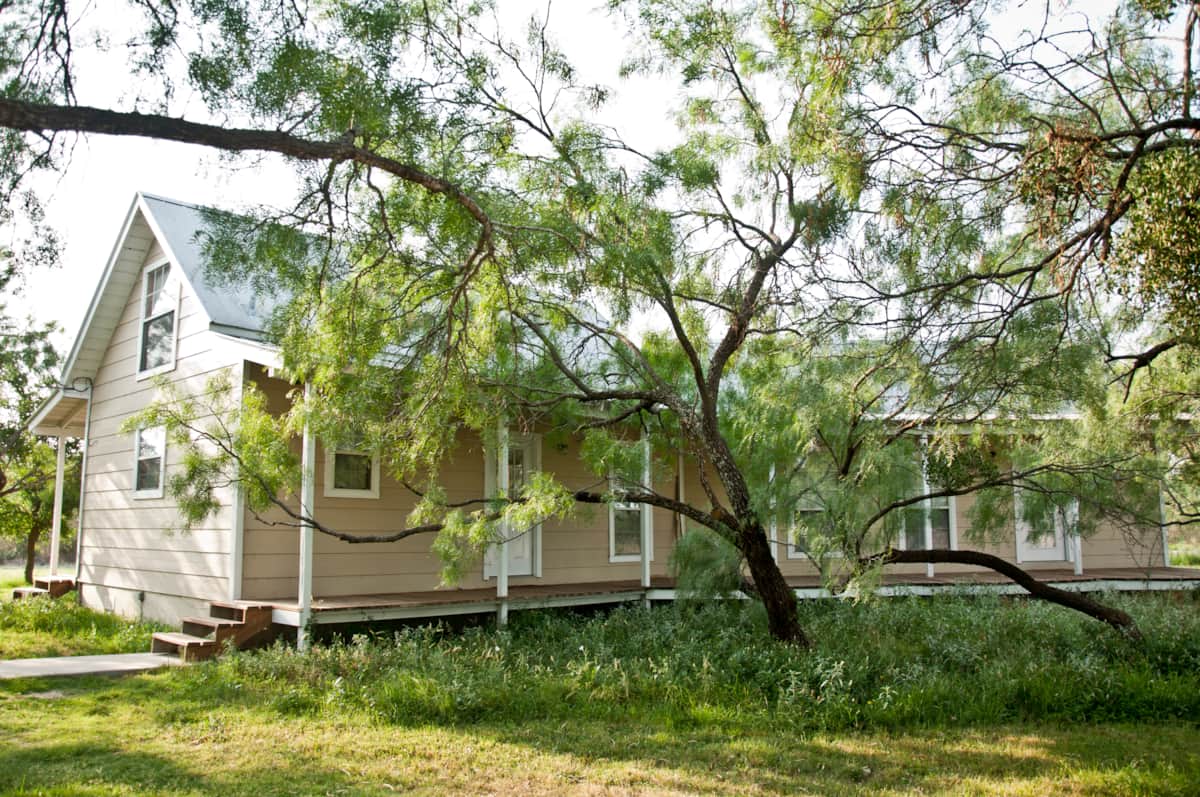 Cool River Cabin - Agritourism / Farmhouse in Junction