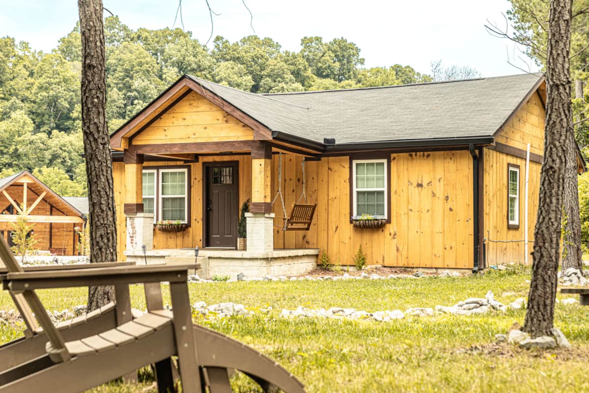 Overview The Cottage @ Jones Farm and Restaurant - Vacation Home in ...