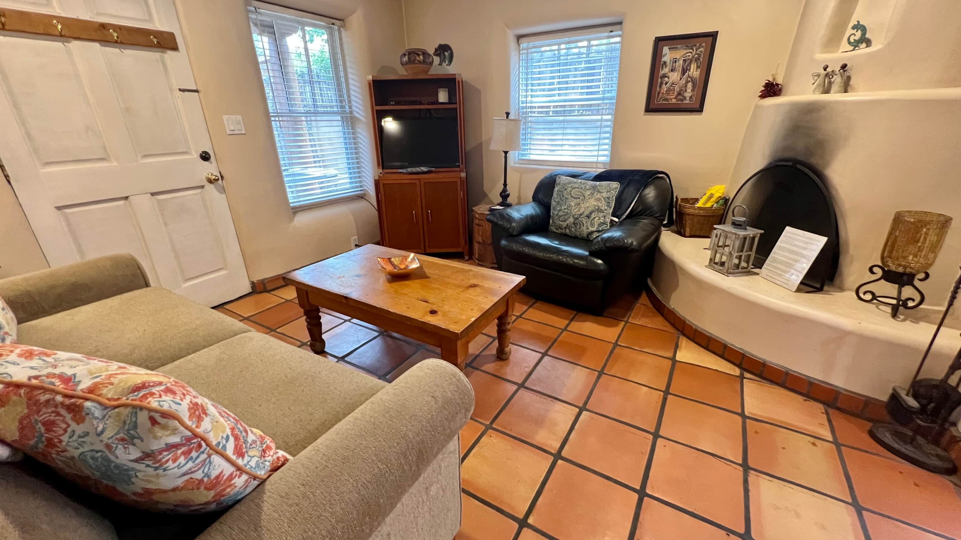 Casita B - 1 Bed, 1 Bath - Santa Fe, NM