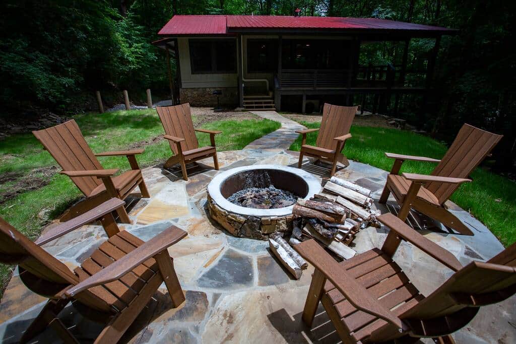 Luxury Waterfall Cabin + Fire Pit + Private Trails - Cabin in Graham County