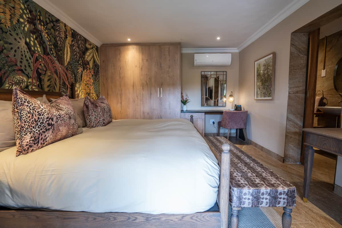 Lotsane Limpopo Luxury River Lodge Room 2 - Room in Zanzibar
