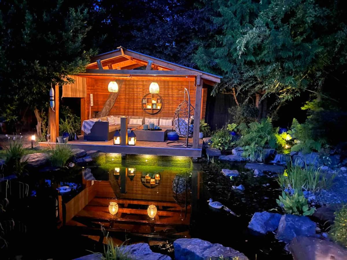 Couple's Oasis @ Horner Park - Vacation Home in Saanich