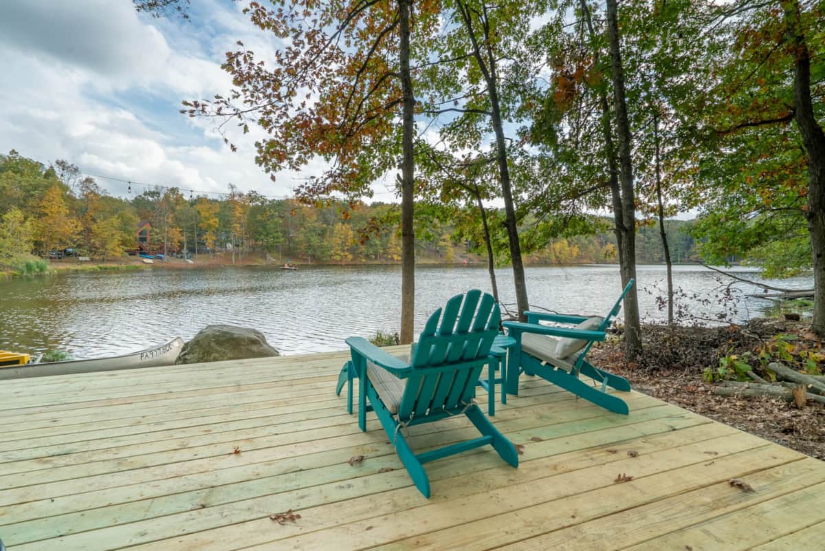 Summit Lakeside | Poconos Lakehouse Rentals