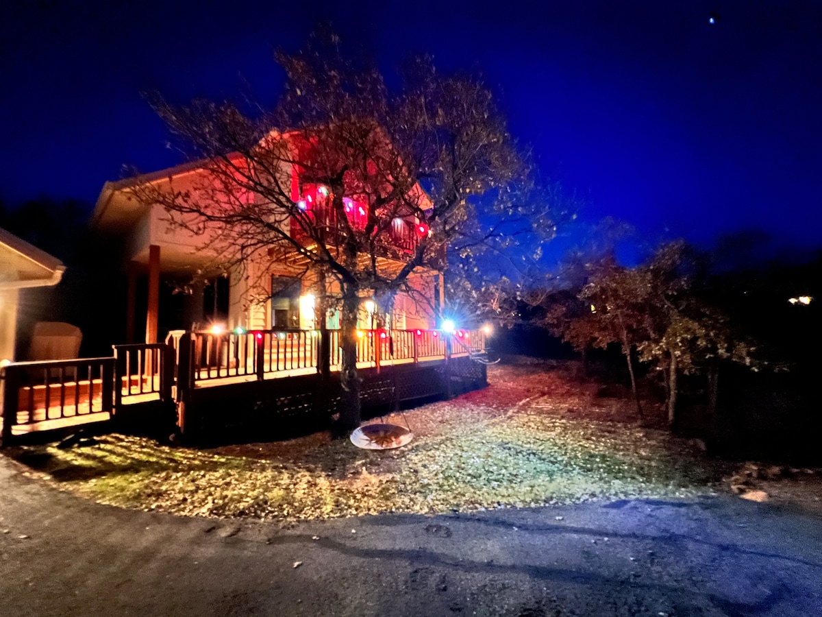 Medicine Park Mountain Top Cabin-hot Tub-sleep 11 - Medicine Park, OK