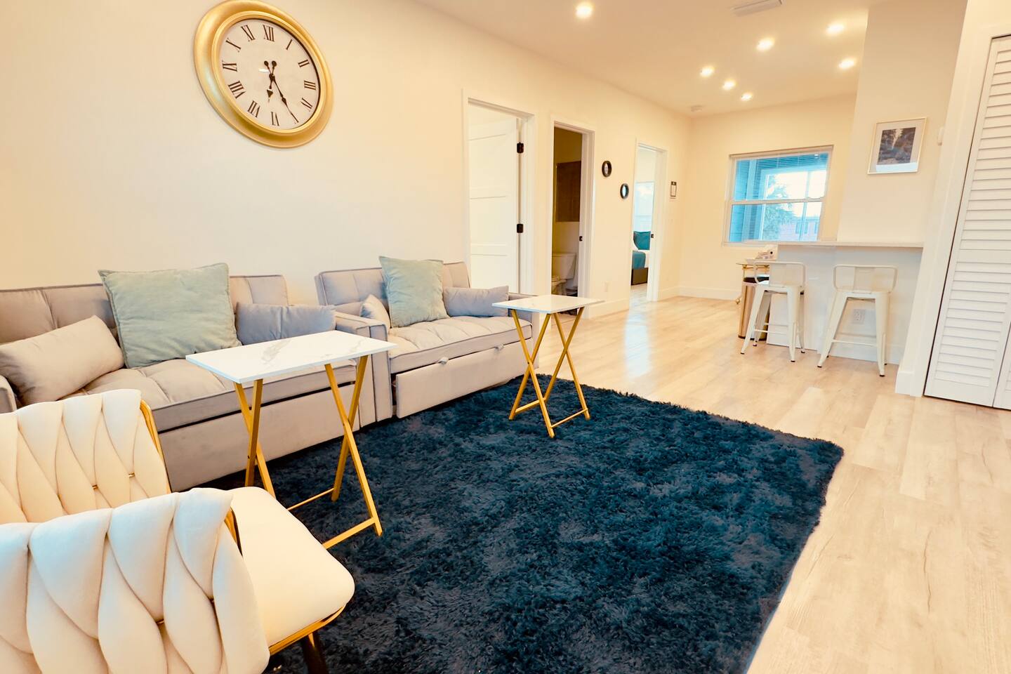 Beachfront Escape With Three Private Units - Amazing Coastal Retreat - Daytona Beach