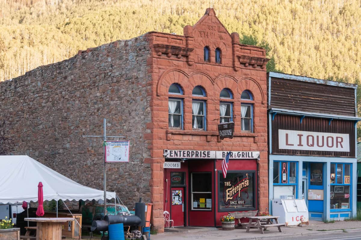 Lawless Rico: Engel Room - Apartment in Rico