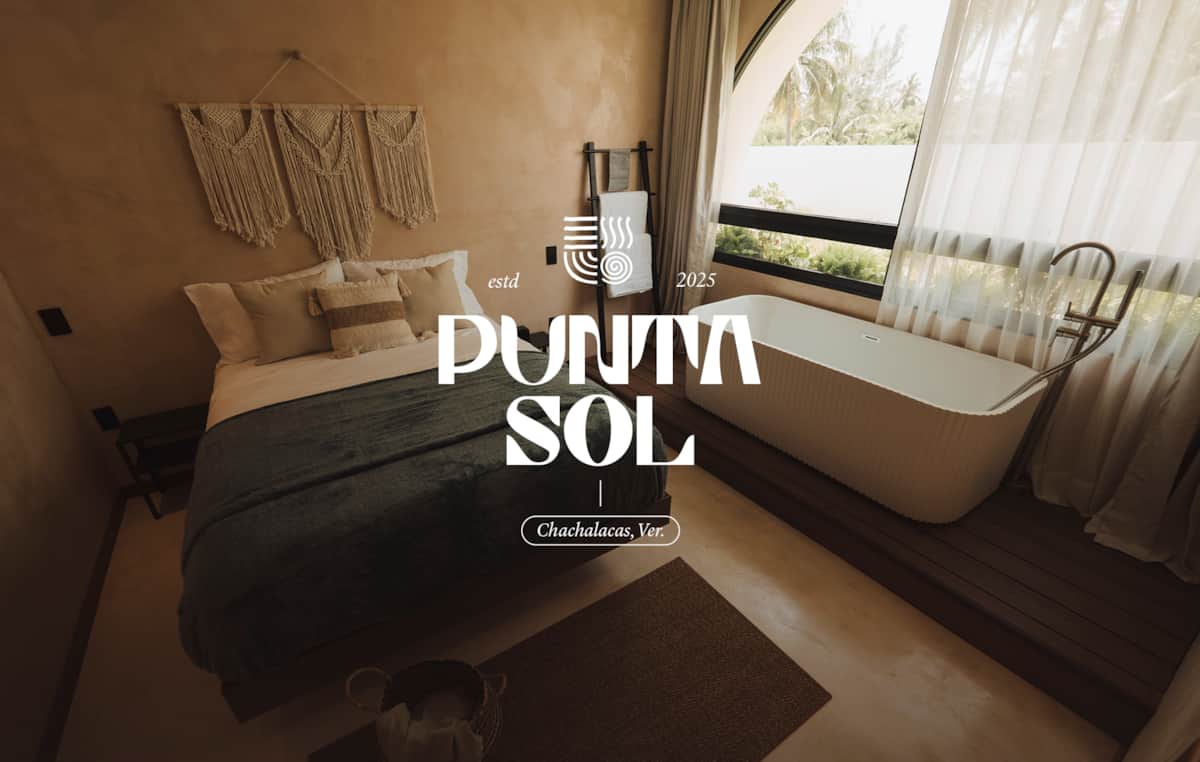 Punta Sol - Room in Playa Chachalacas