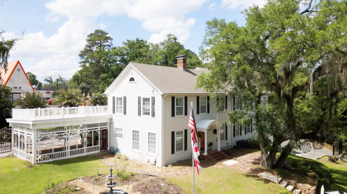 Home [www.thecapitolinn.com]