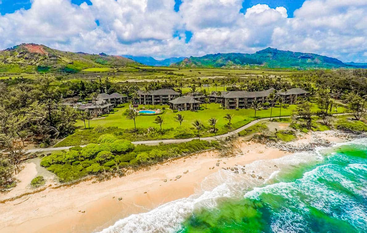 Gorgeous 5 br for 12 in Kapaa - Beachfront! - Condominium in Kauai County