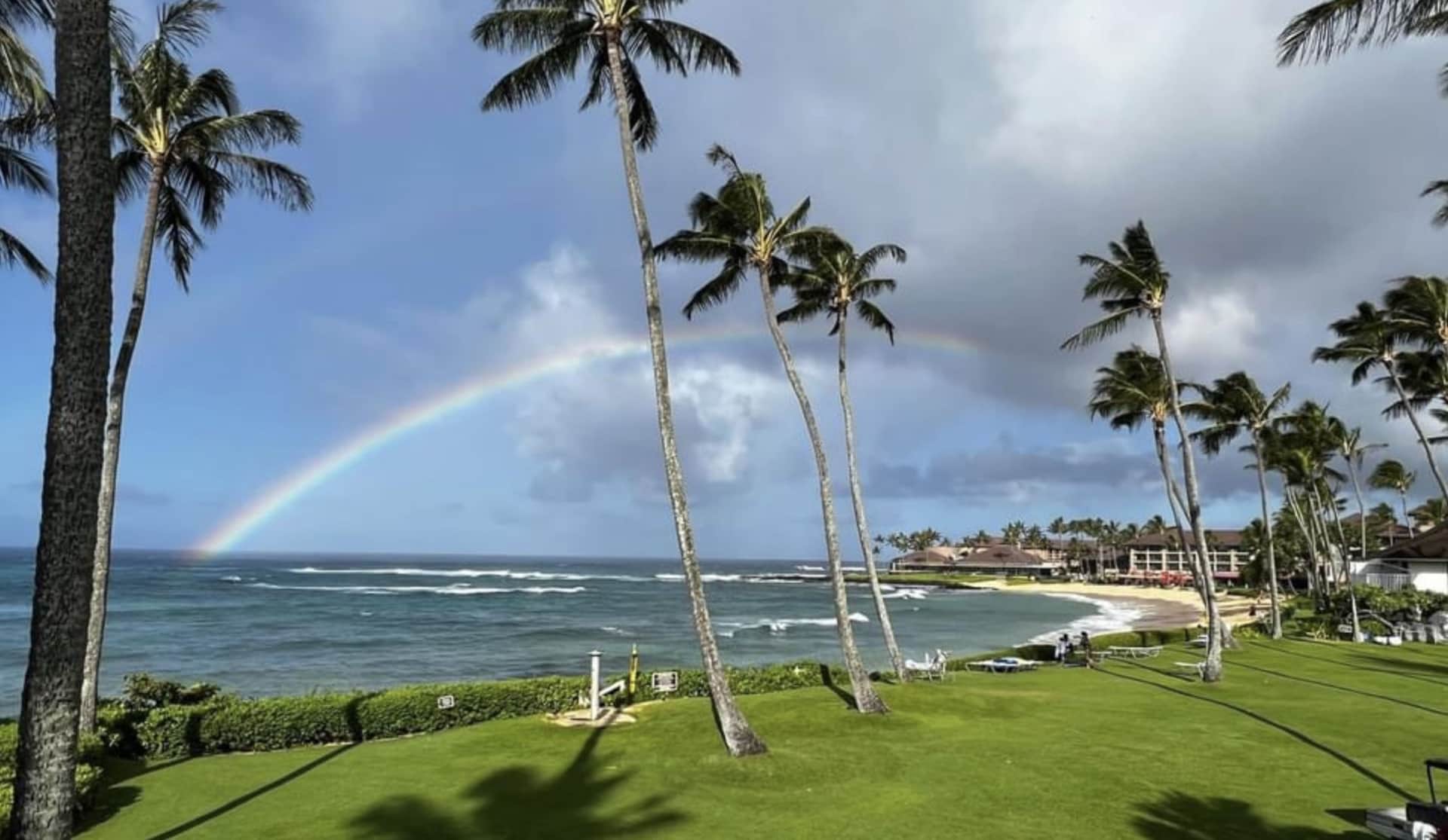 Home [www.poipubeachvacations.com]