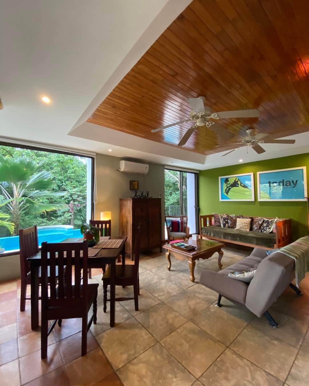 Home [moonshine-inn.com]