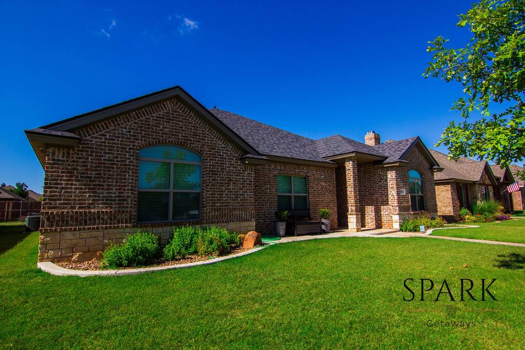 Spark Getaways: The Ricardo - Lubbock, TX