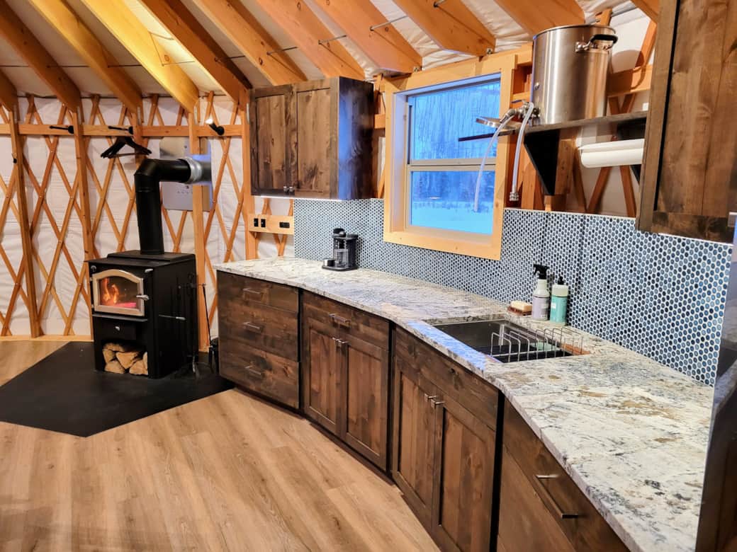 Green Yurt - Cabin in Boise County