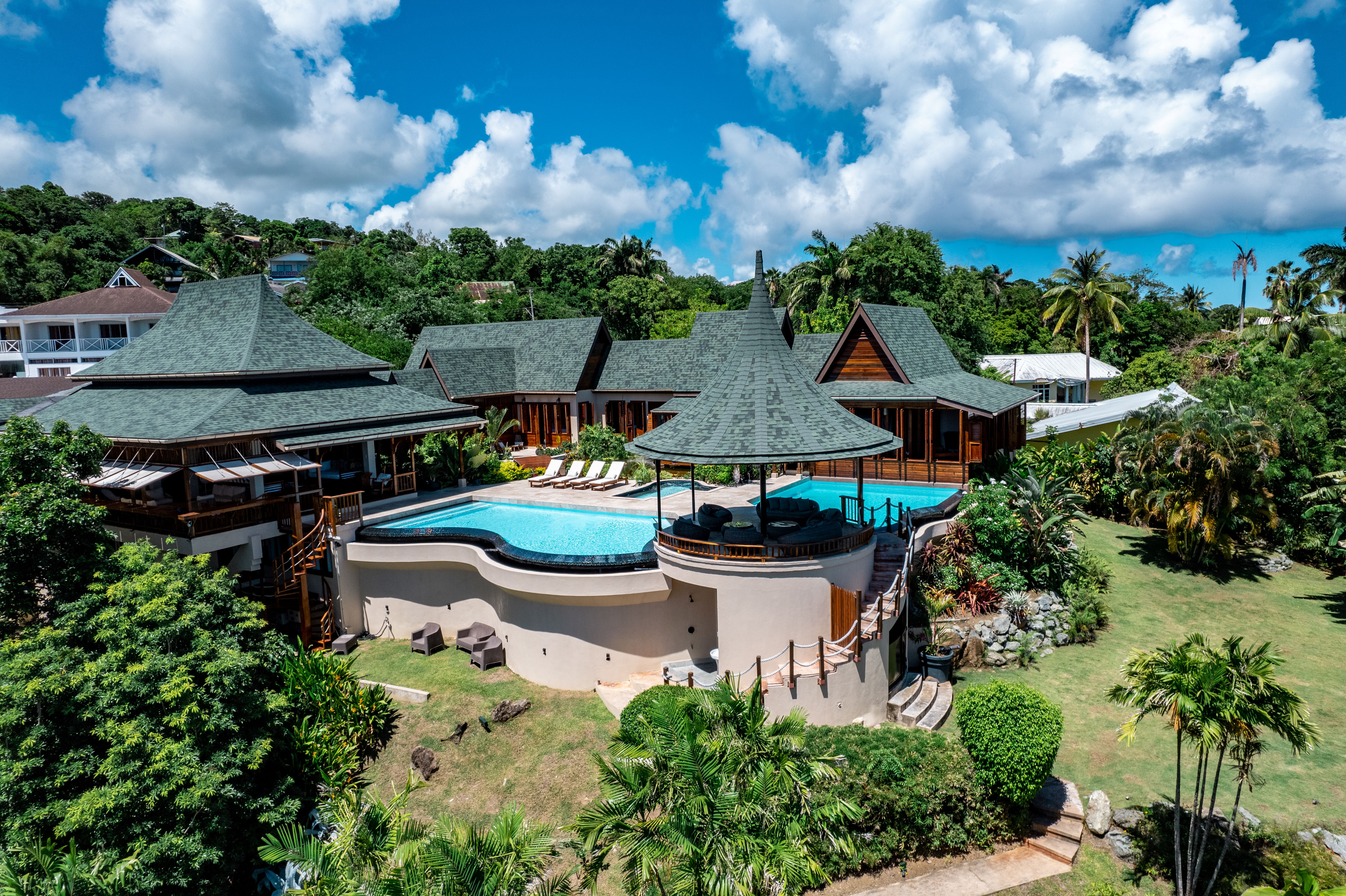Ohana Villa, A Luxury Balinese Ocean Front Retreat - Trinidad and Tobago