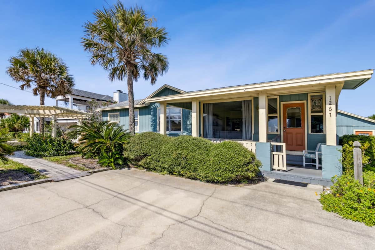 1267 S Fletcher ~ 4 BR House, Walk to the Beach! - Vacation Home in ...