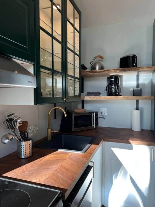 #5 Alex's Treehouse at Valley View Chalets - Cabin in Inverness County