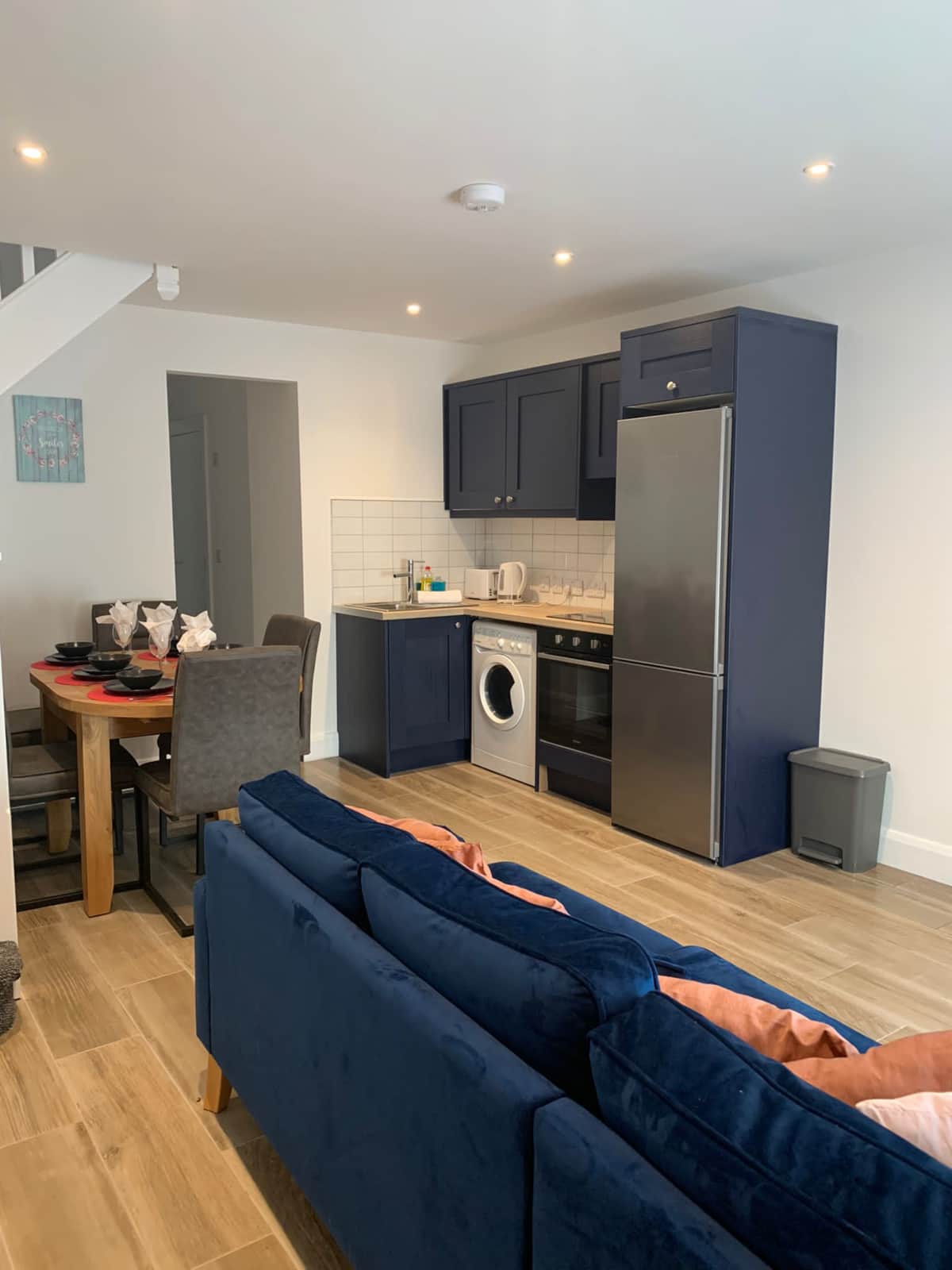 14 Eyre Square Lane - Vacation Home in Galway