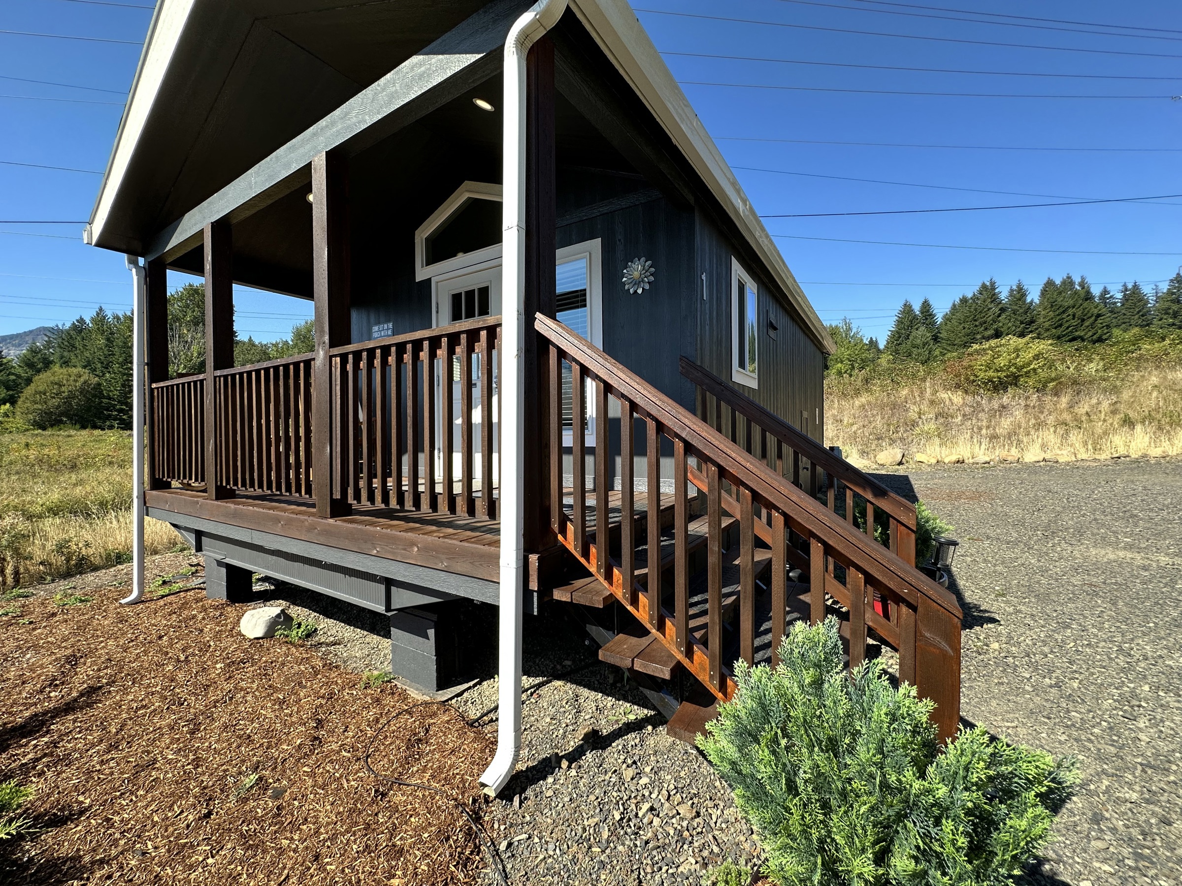 Home [maplewaycabins.com]