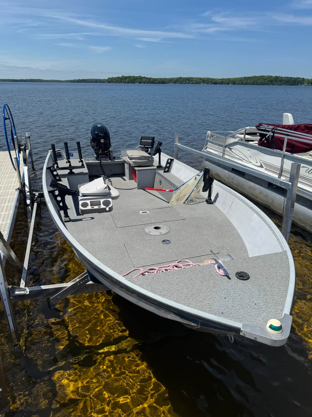 16 Foot Fishing Boat w/ Motor - Boat House in Gould City