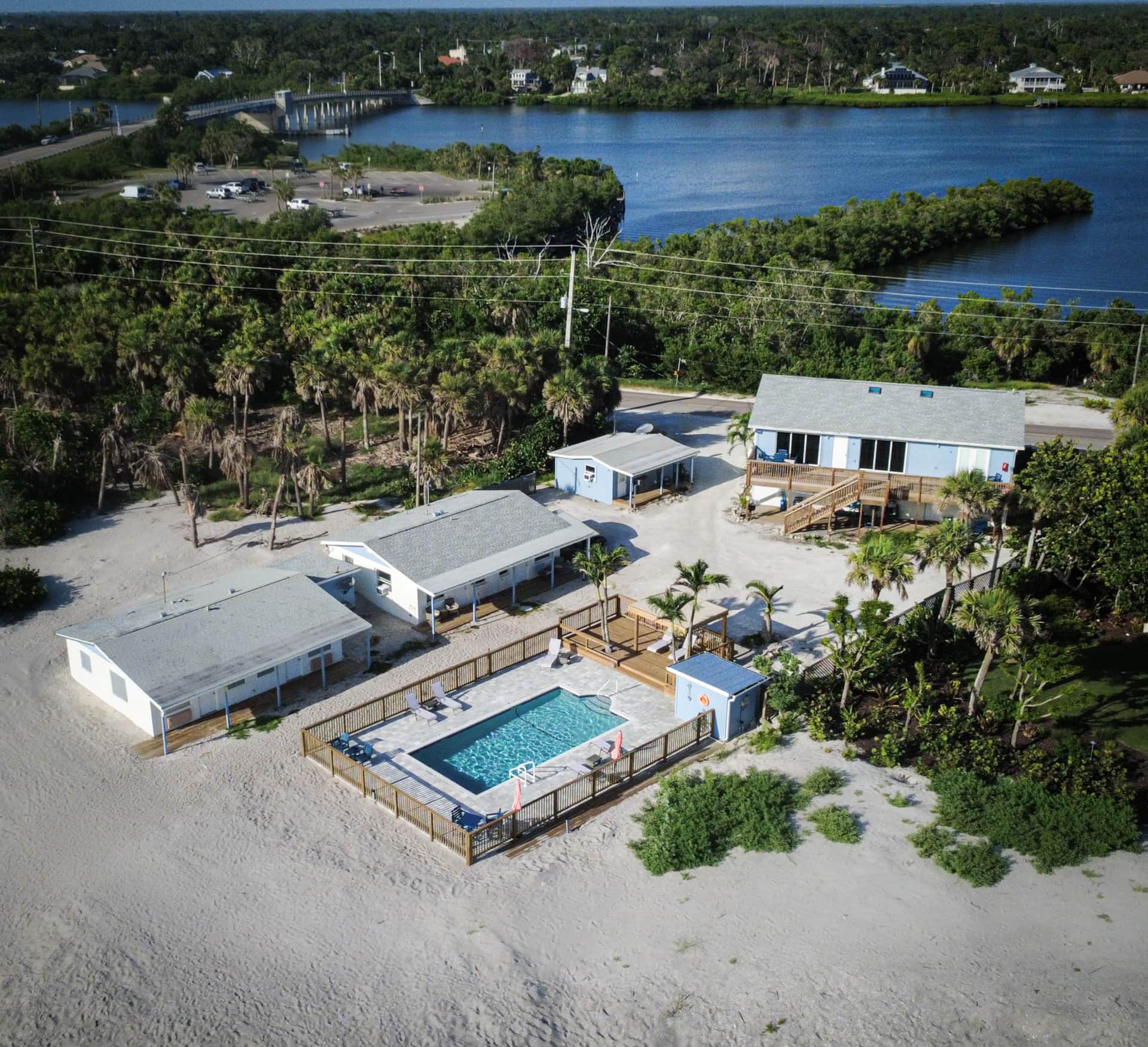 Seafarer Beach Resort - Adult resort on Manasota Key