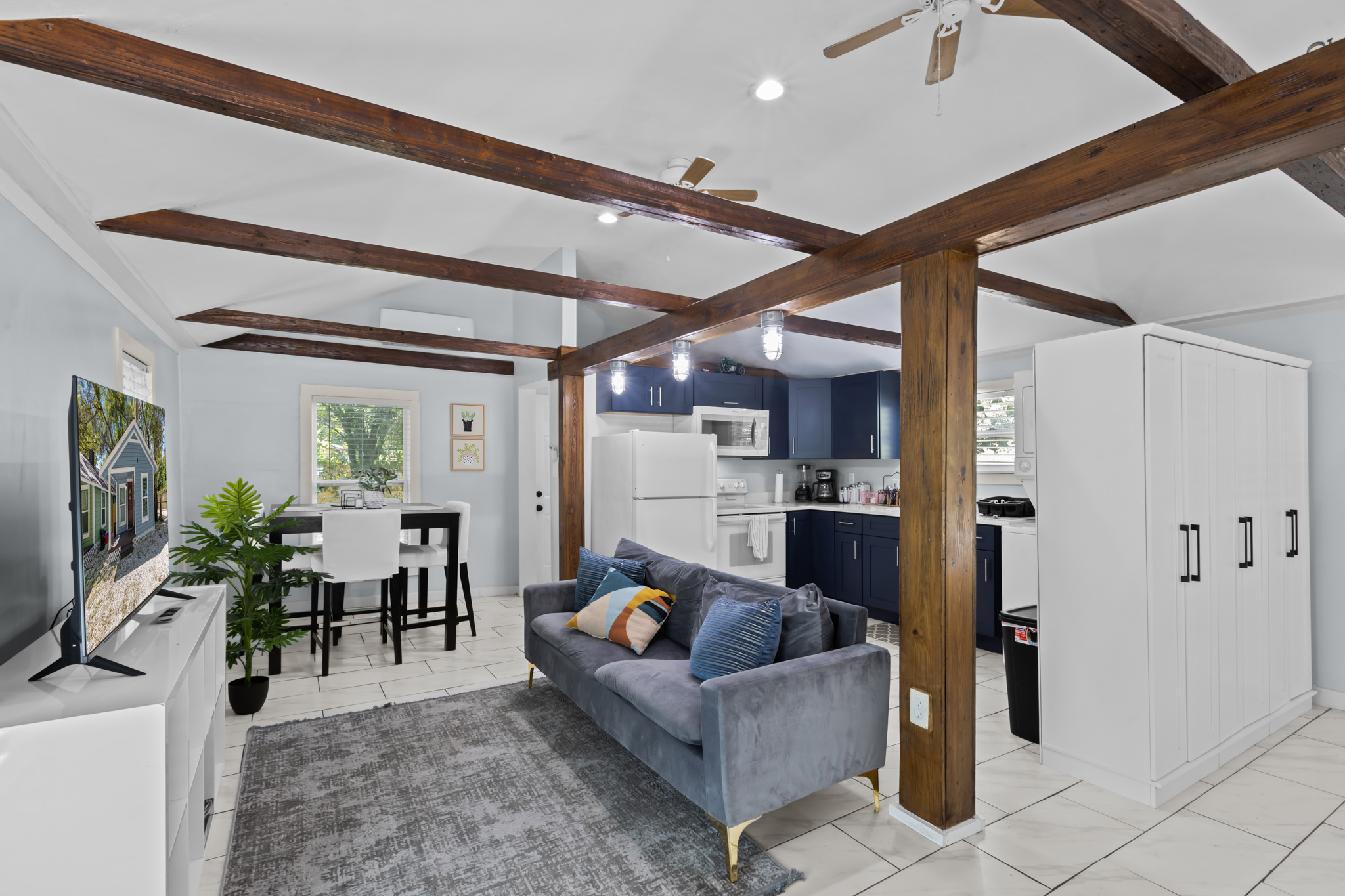 Stylish Studio Depot Park - Gainesville, FL
