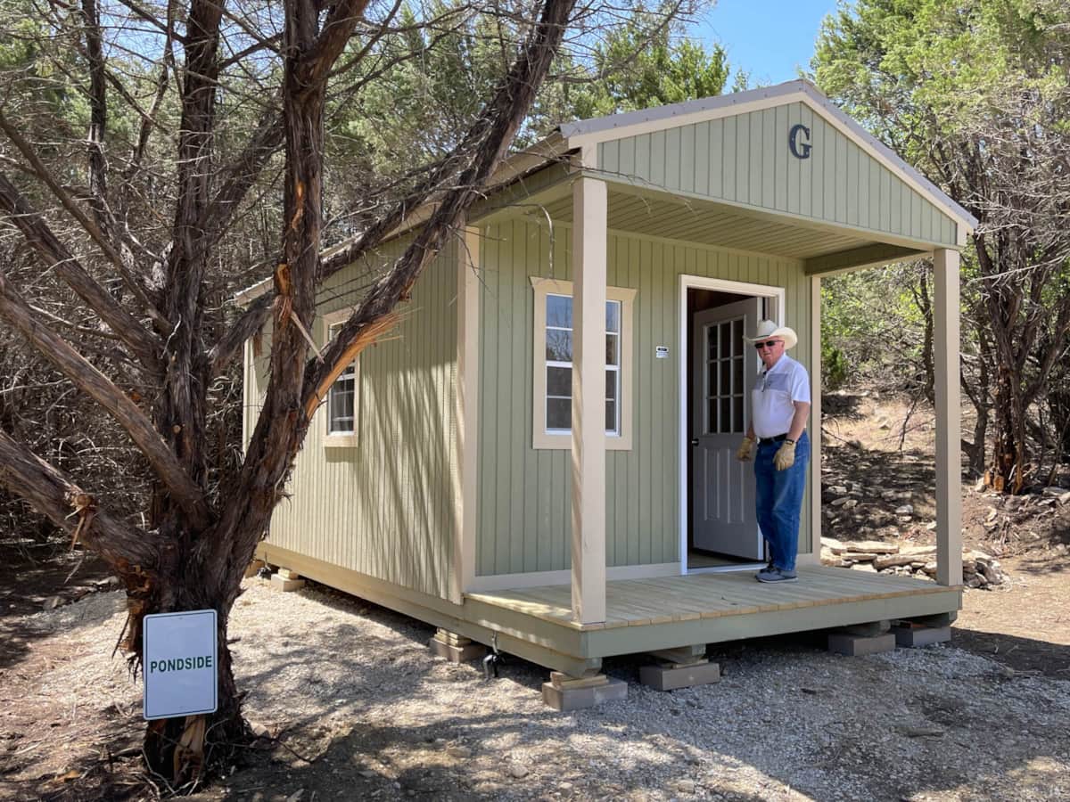 Pondside Primitive Cabin at Lake Godstone - Camping in Jack County