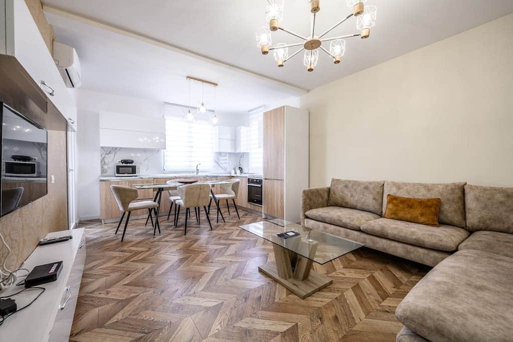 Blloku Area-Luxury City View 3 Bedroom Apartment - Apartment in Tirana