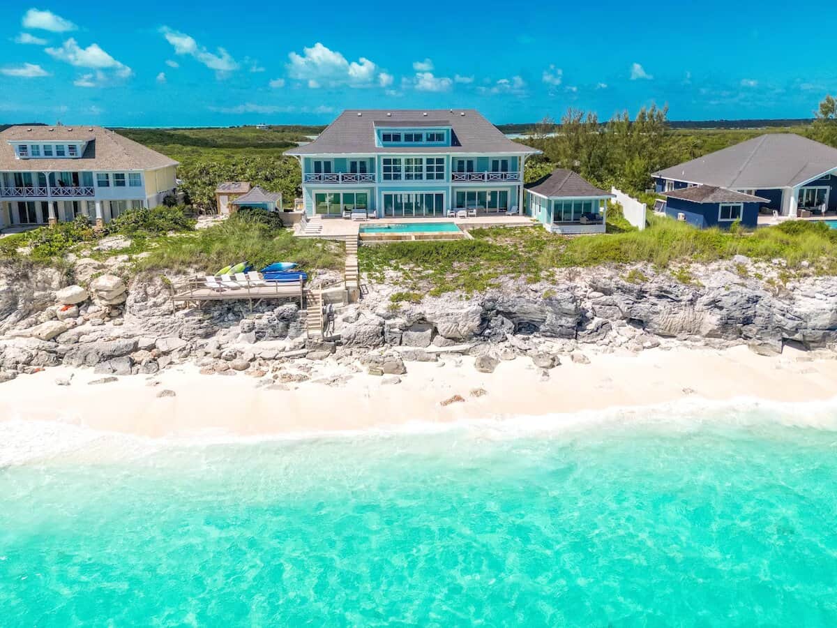 Shades of Blue - Vacation Home in Exuma