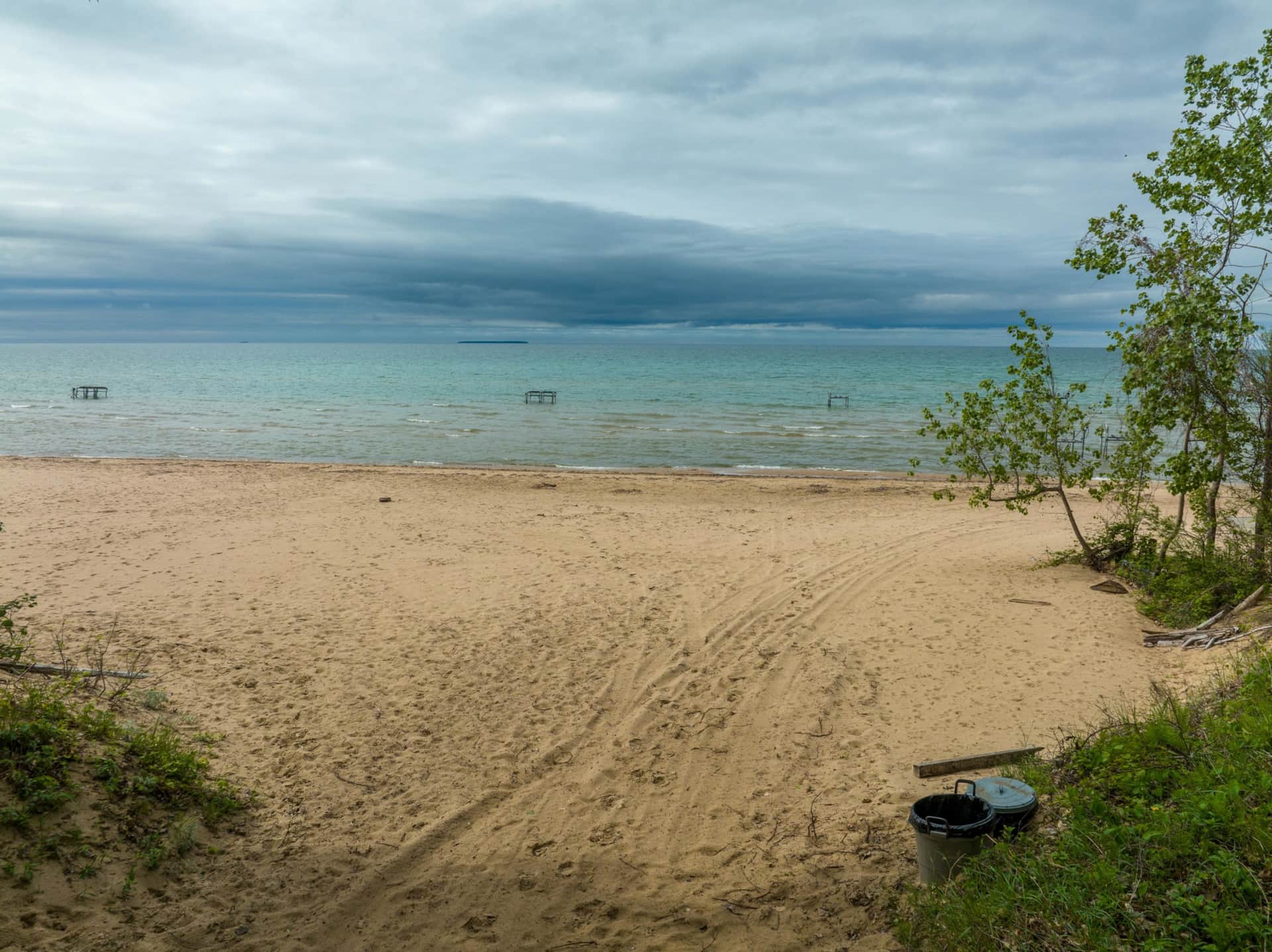 Home [thesandpointresort.com]