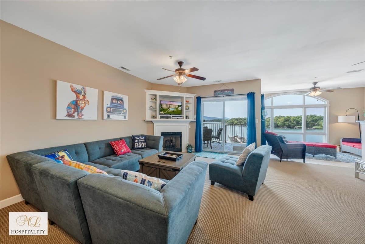 #142 Pointe - 3 Bedroom Lakefront Condo at Mariners SML - Apartment in ...