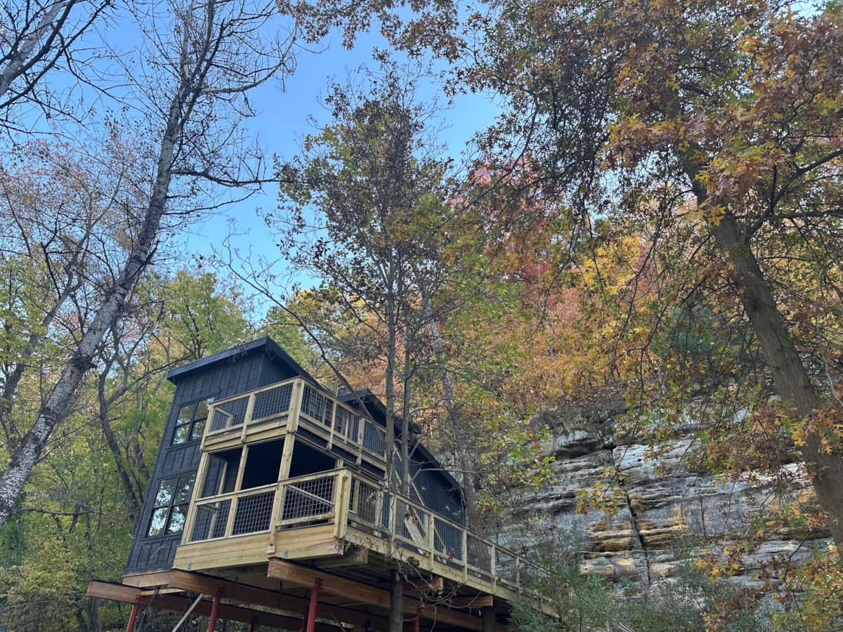 Treehouse 2 - Treehouses at Starved Rock - Vacation Home in Ottawa